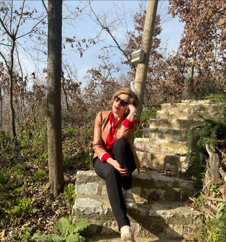 Çaste poetike me poeten;-Rudina Muharremi BEJA - Qendra Press